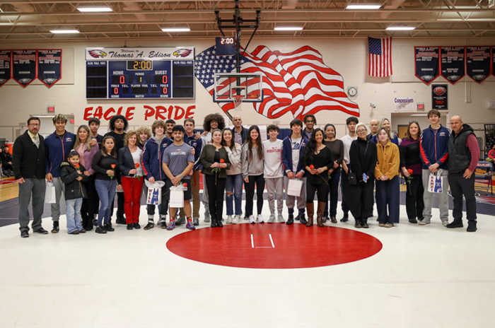 Edison Wrestling Seniors – EdisonBoosters.org