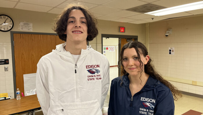 SWIM RECORD BREAKING, GOING TO STATES – EdisonBoosters.org